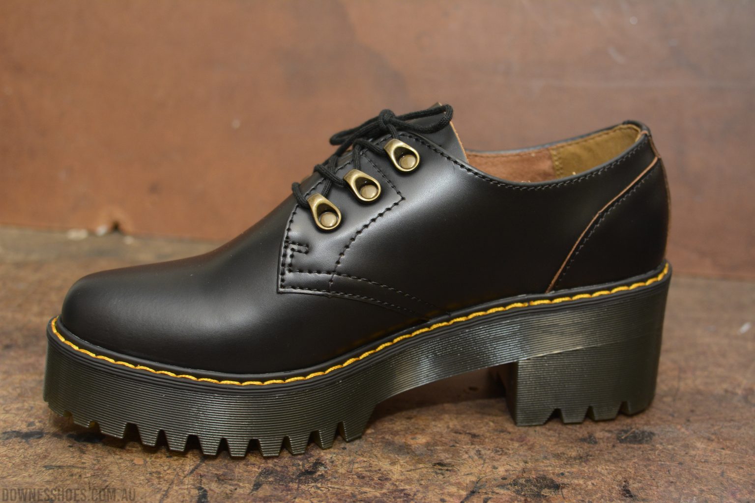 Leona Lo Vintage Smooth Shoes — Downes