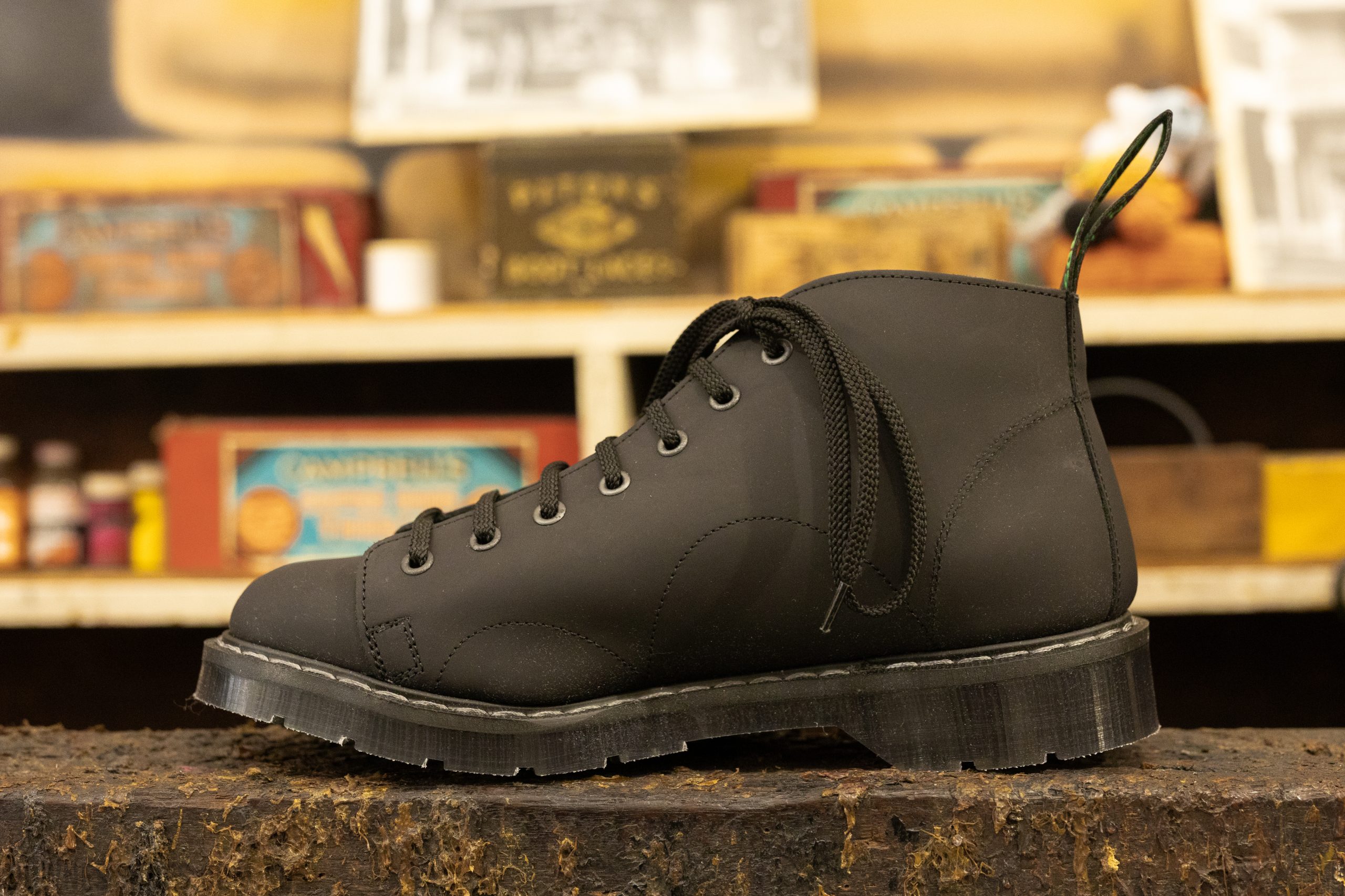 Solovair Monkey Boot Black Greasy — Downes